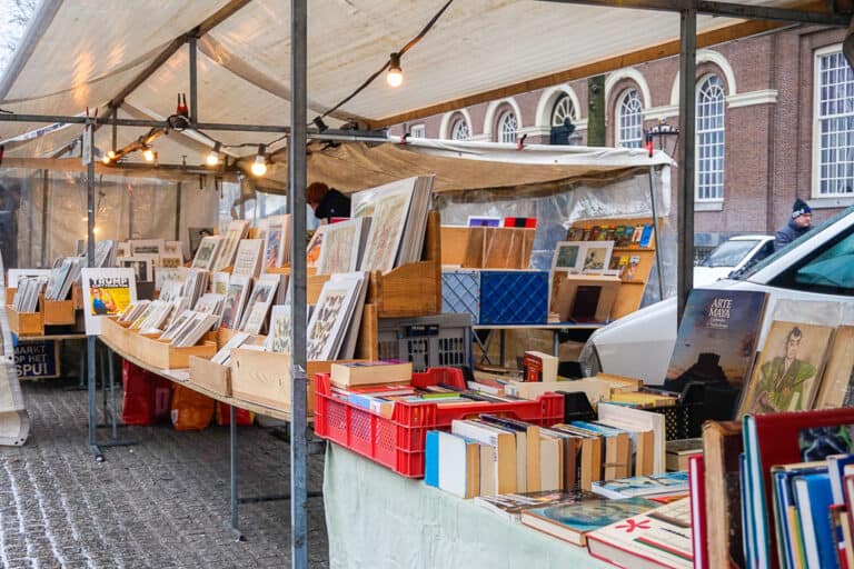 5 of the Best English Bookshops in Amsterdam - CLINK Hostels
